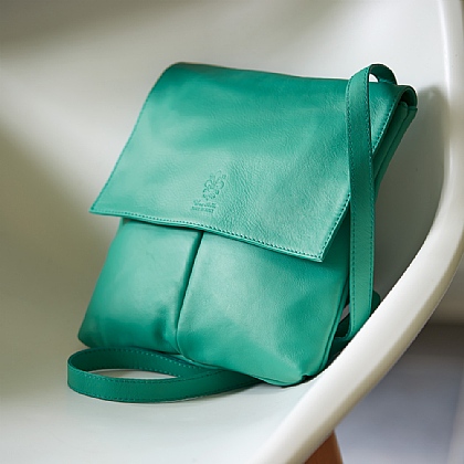 Handbags, Tote & Shoulder Bags | The Bag Edit | Pia Jewellery