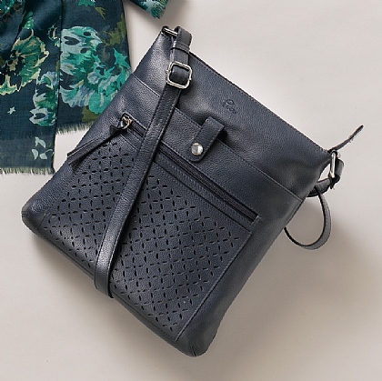 Handbags, Tote & Shoulder Bags | The Bag Edit | Pia Jewellery