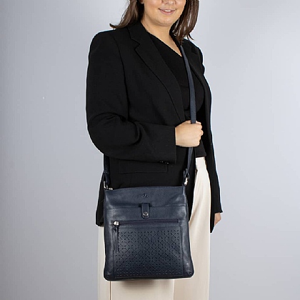 Handbags, Tote & Shoulder Bags | The Bag Edit | Pia Jewellery